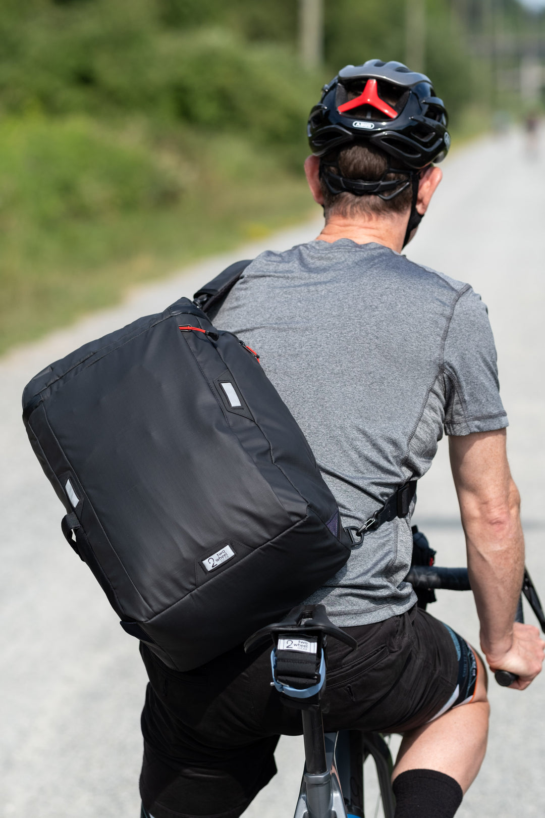 Spin Backpack Messenger (24L) RIPSTOP – Two Wheel Gear