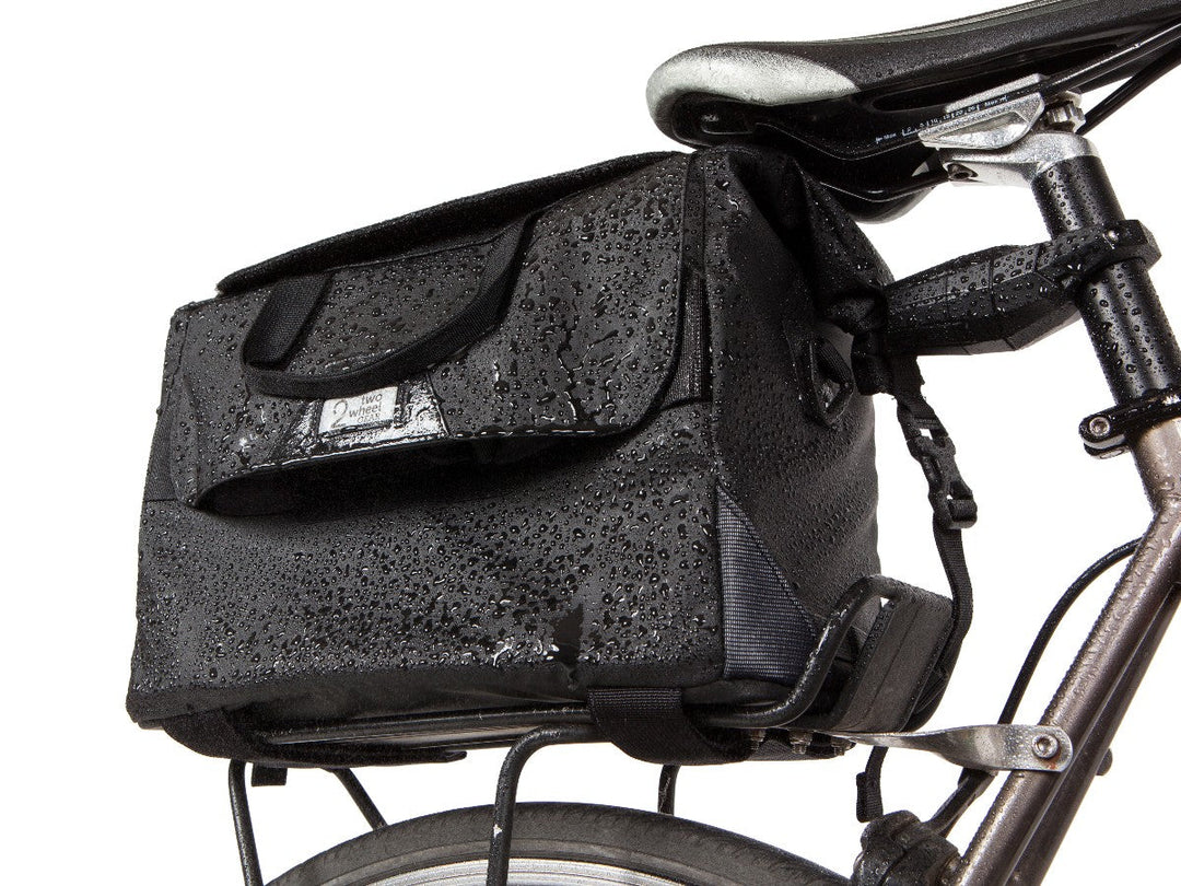 Dayliner Box Bag (20 L) - Handlebar & Trunk Bag – Two Wheel Gear